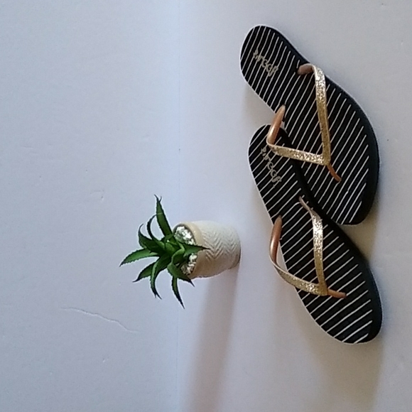 Reef | Shoes | Reef Gold Glitter Flipflops | Poshmark